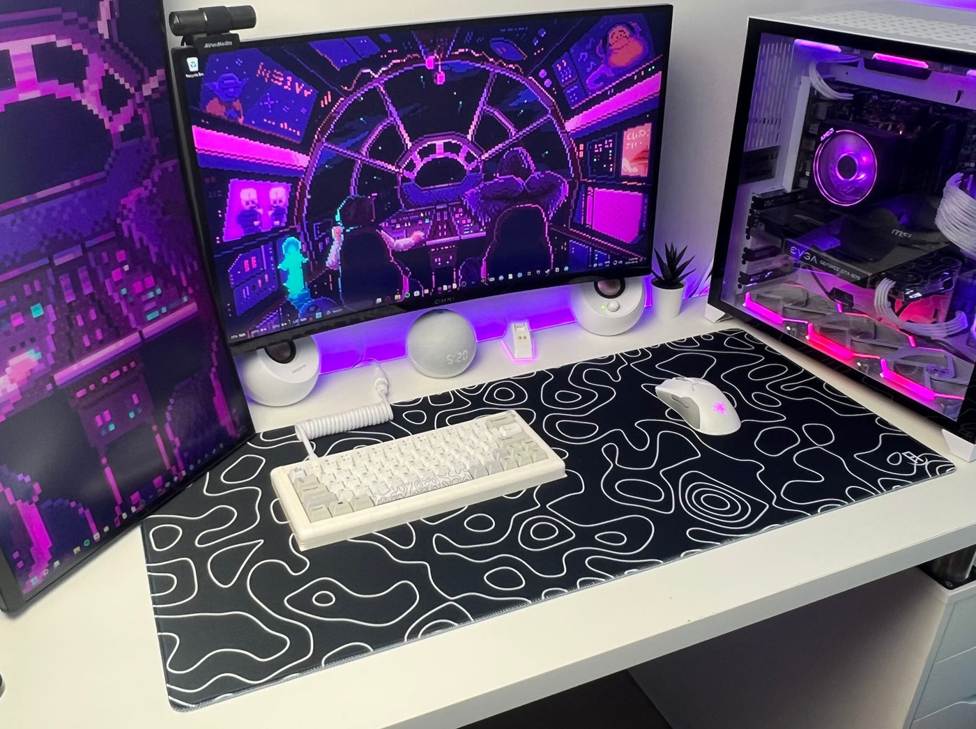 Glass vs Cloth Mousepad: Which One Will Actually Improve Your Aim?